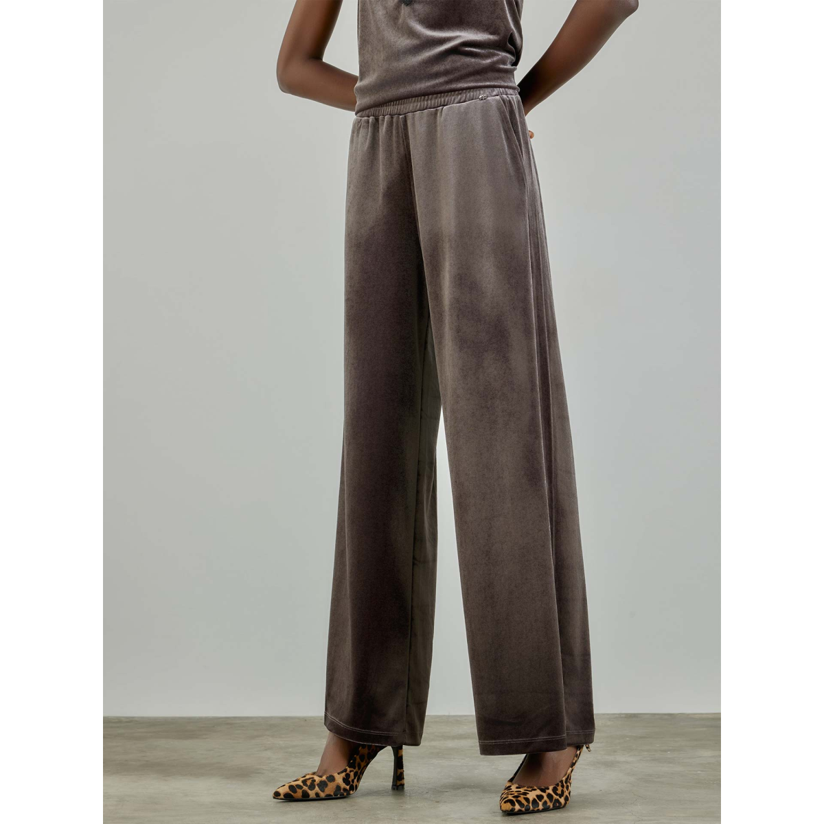 Calças de Veludo Wide Leg BSB | Conforto e Estilo - 0700650135UNI ...